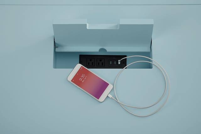 Abbie Sky Colors Writing Desk | Rooms to Go