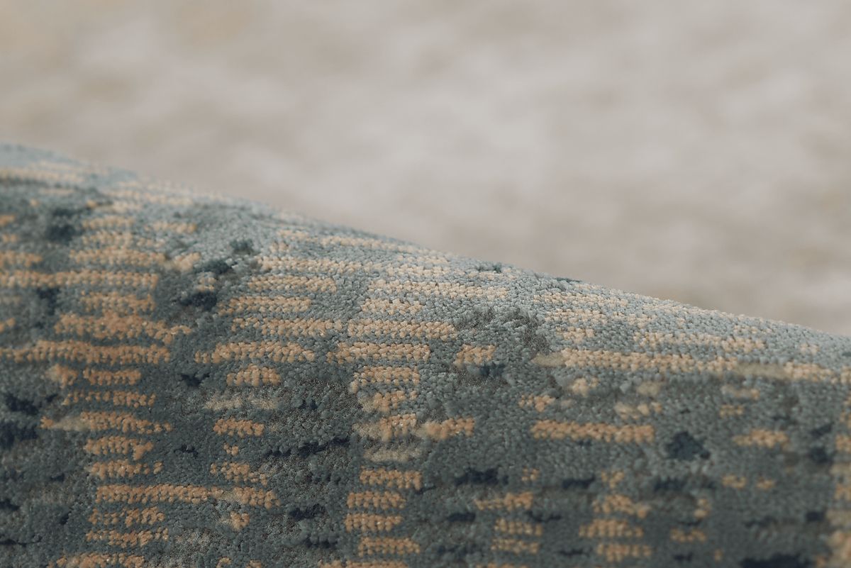 Adahn Blue Rugs | Rooms to Go