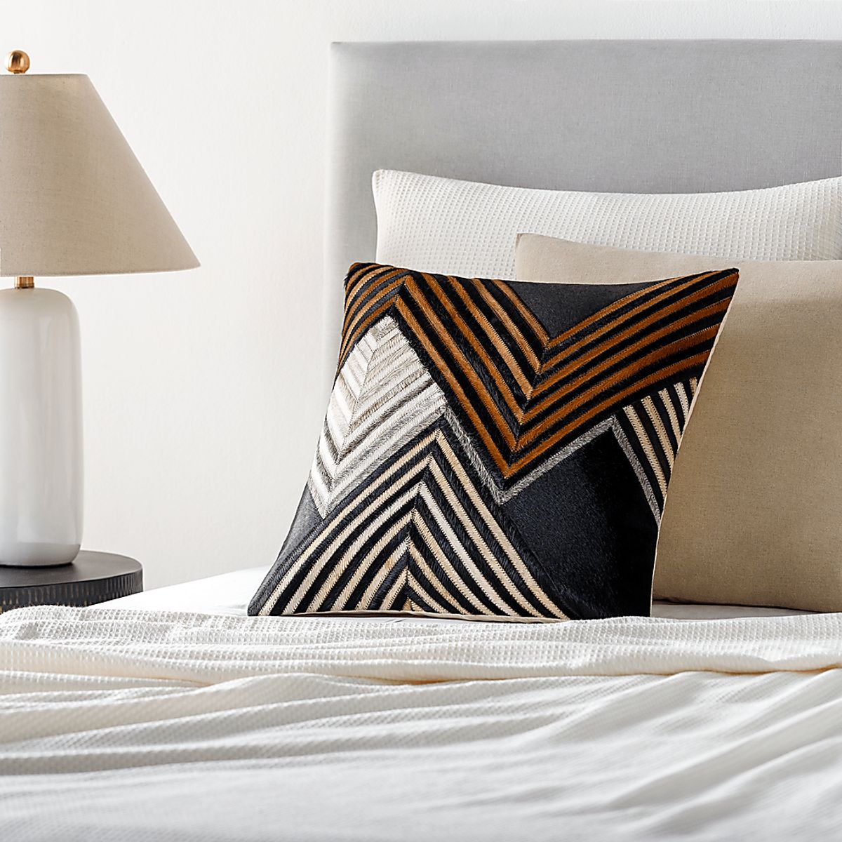 Aeknu I Black Accent Pillow | Rooms to Go
