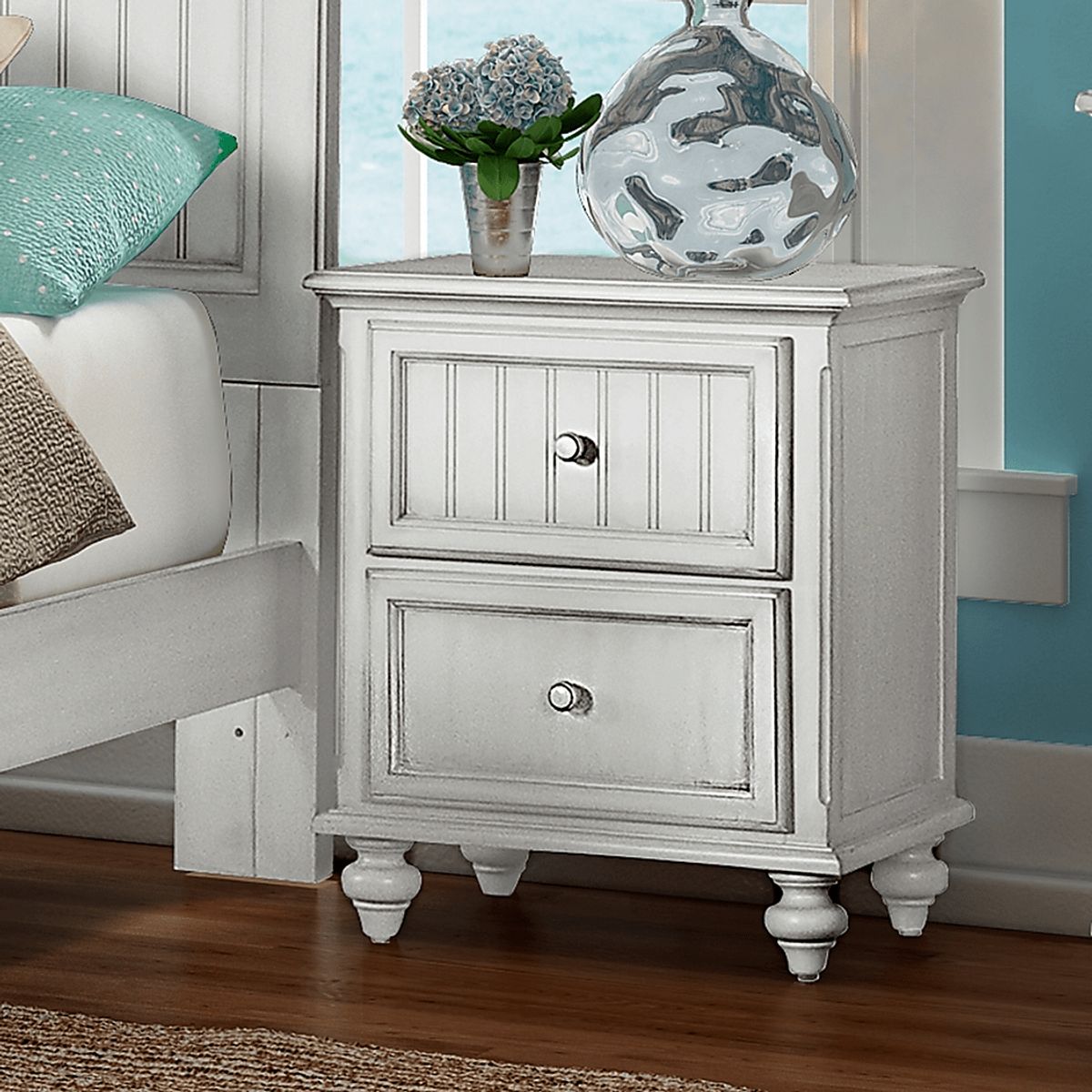 Aketi White Colors,White Nightstand | Rooms to Go