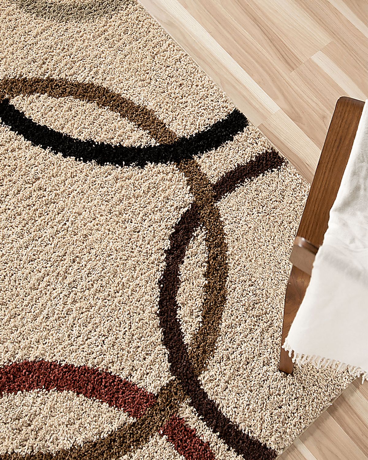 Alari Beige,Black Rugs | Rooms to Go