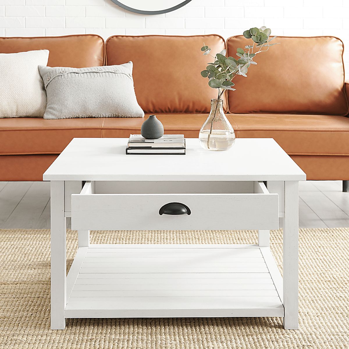 Alsatia White Colors,White Cocktail Table | Rooms to Go