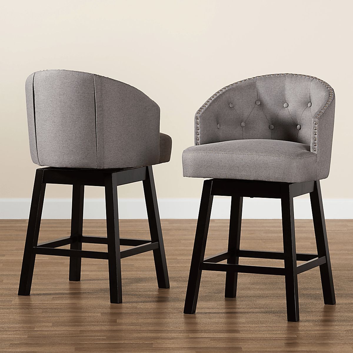 Armourdale Gray Polyester Fabric Swivel Barstool | Rooms to Go