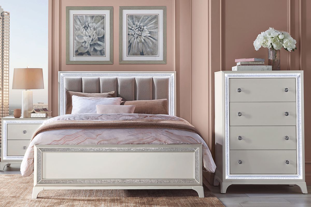 Avery 5 Pc White Colors,White King Bedroom Set With 3 Pc King Bed, Nightstand, Chest | Rooms to Go