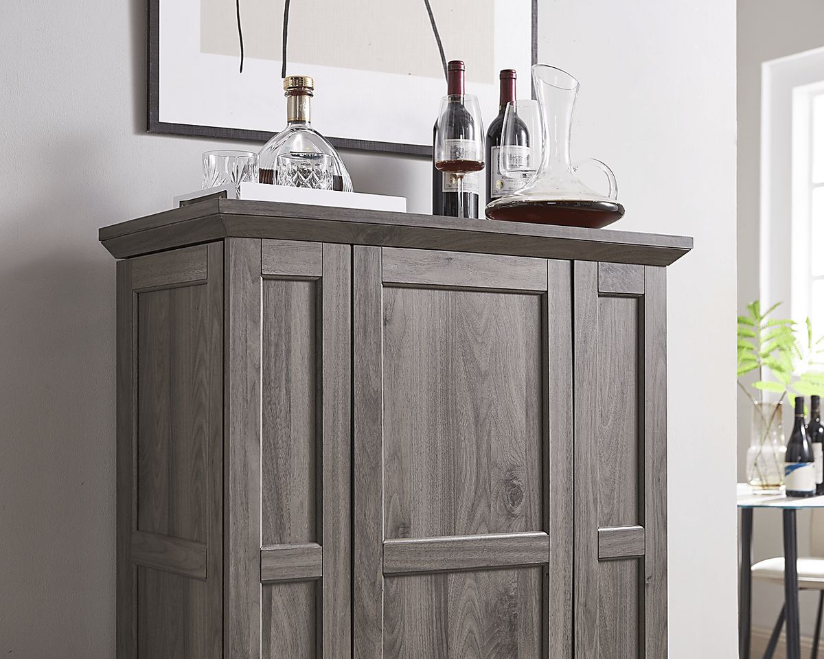 Bainwoods Gray Server | Rooms to Go