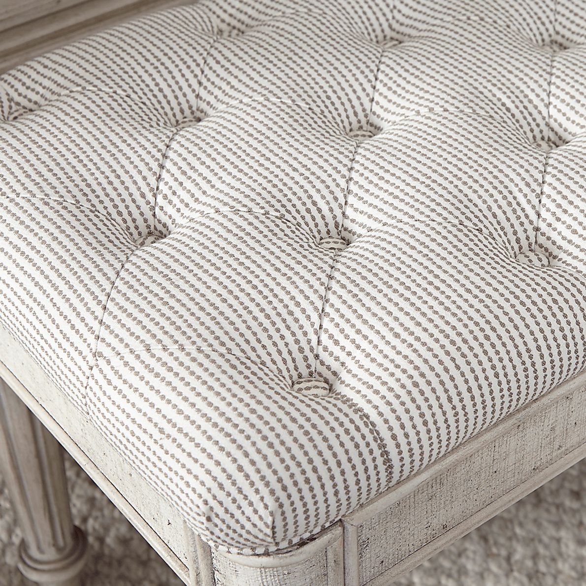 Ballantrai Cream Accent Bench - Rooms To Go