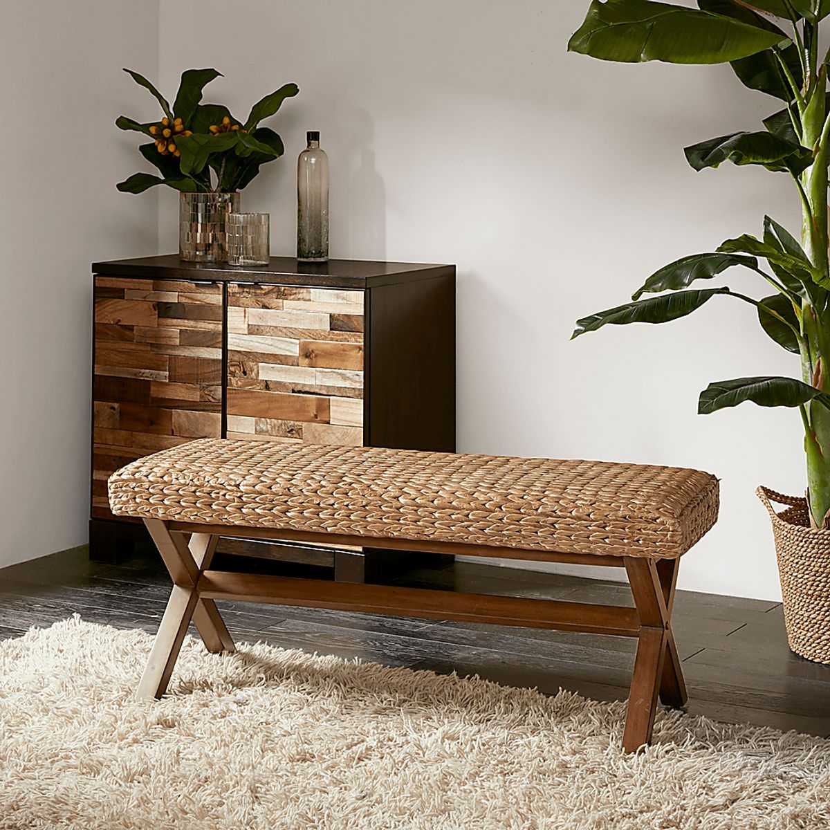 Ballyclarc Brown Accent Bench | Rooms to Go