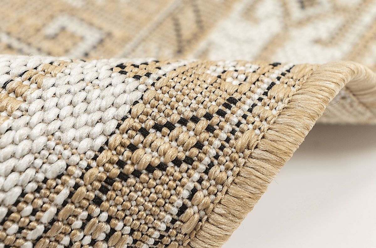 Bannigan Natural Beige,White Outdoor Rugs | Rooms to Go