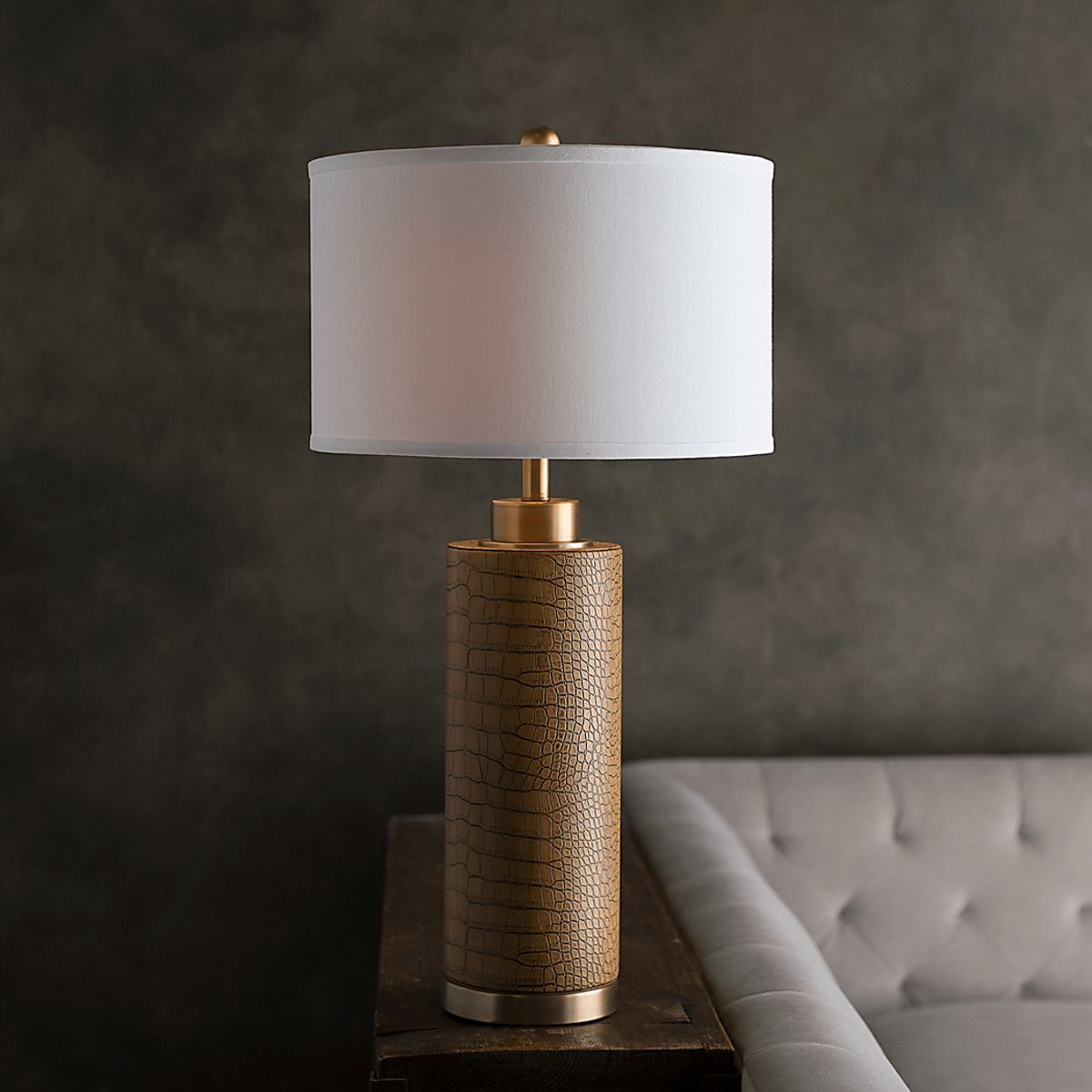 Barrick Shade Saddle Brown Table Lamp | Rooms to Go