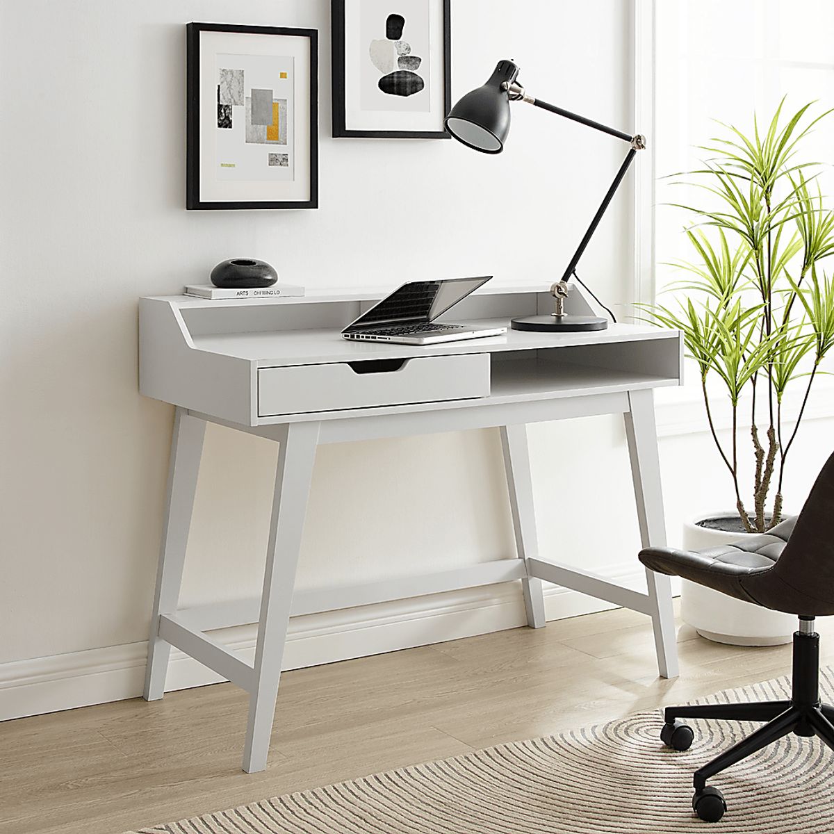 Basford White Colors,White Desk | Rooms to Go