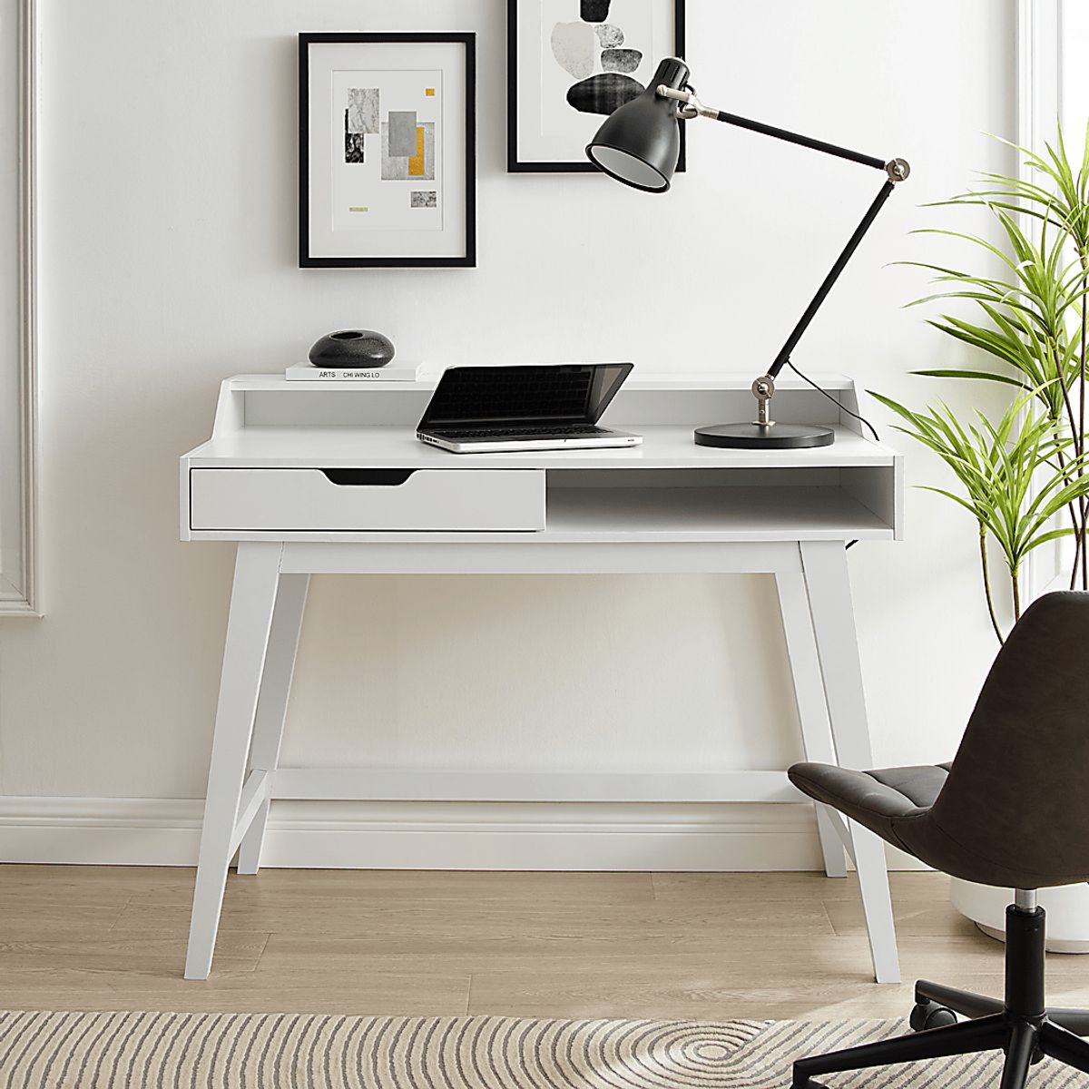 Basford White Colors,White Desk | Rooms to Go