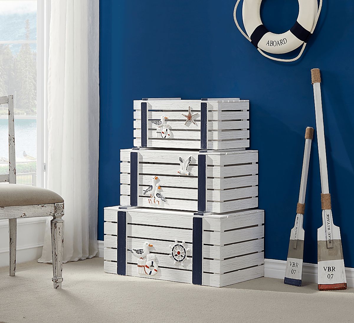 Belcher White Nesting Trunks, Set Of 3 | Rooms to Go