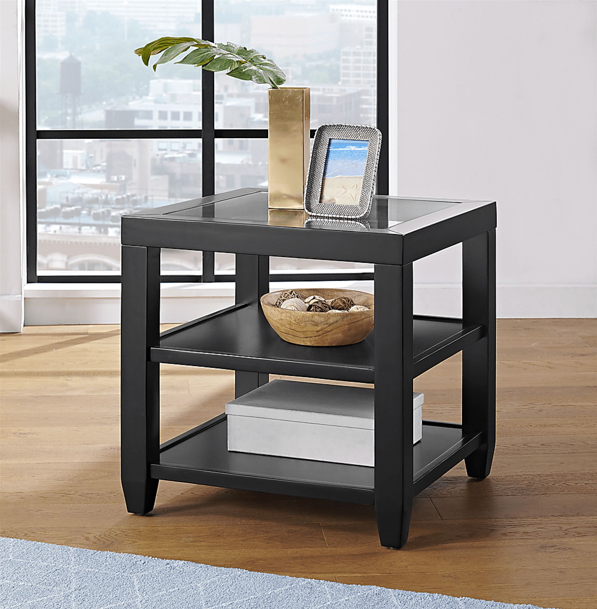 Bellavia Black Black,Colors End Table | Rooms to Go