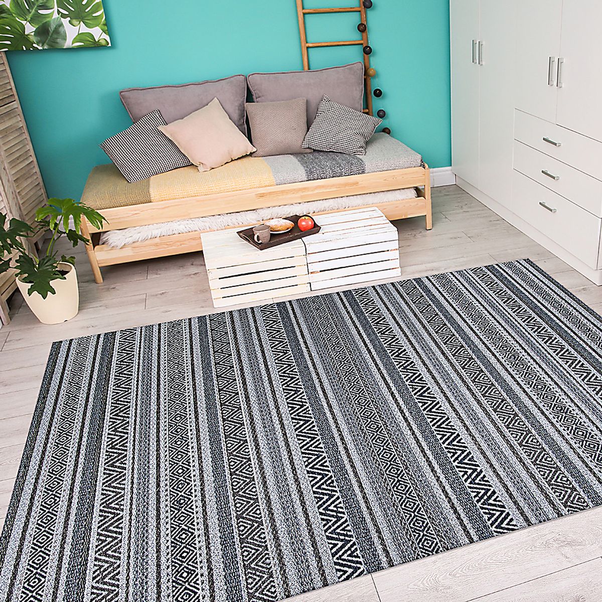 Bennard Gray Outdoor Rug | Rooms to Go