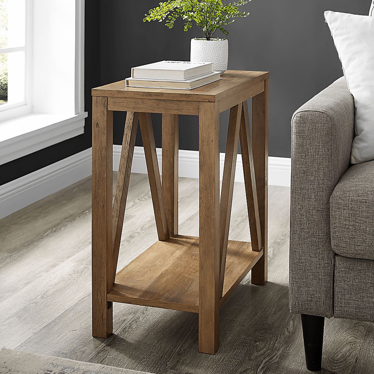 Berryesa Brown Dark Wood End Tables | Rooms to Go