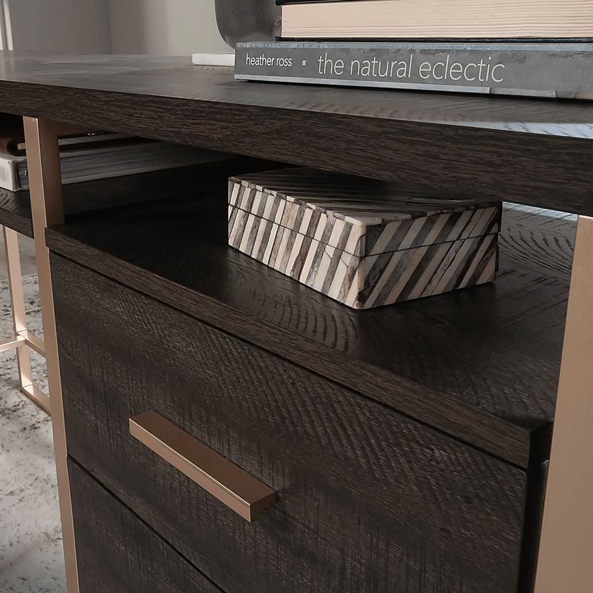 Betanray Dark Brown L Desk | Rooms to Go