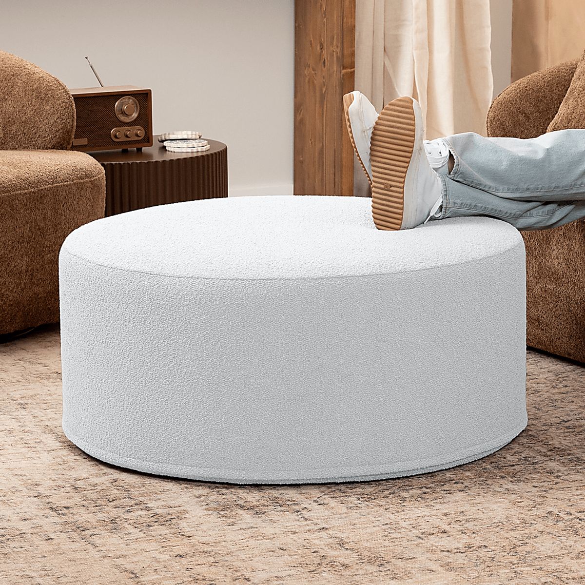 Bevina II White Polyester Fabric Ottoman | Rooms to Go