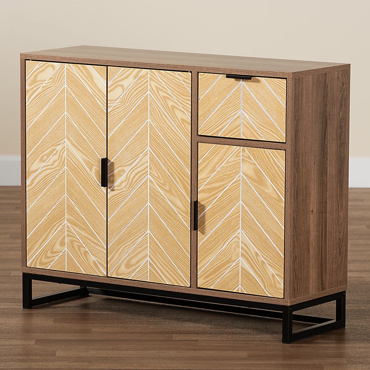 Bomarc Brown Dark Wood Sideboard | Rooms to Go