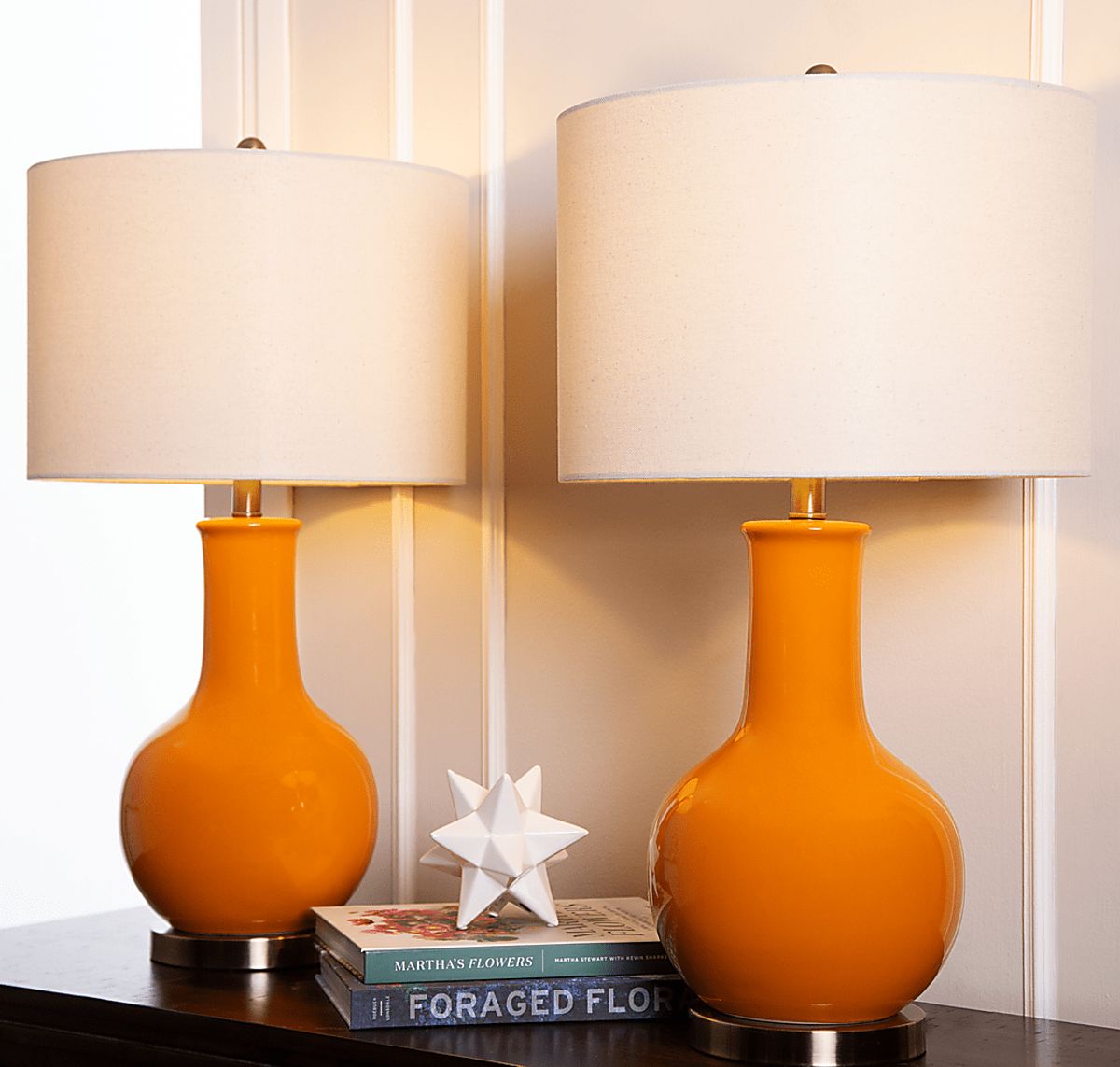 Bourke Orange Orange,Red Table Lamp | Rooms to Go