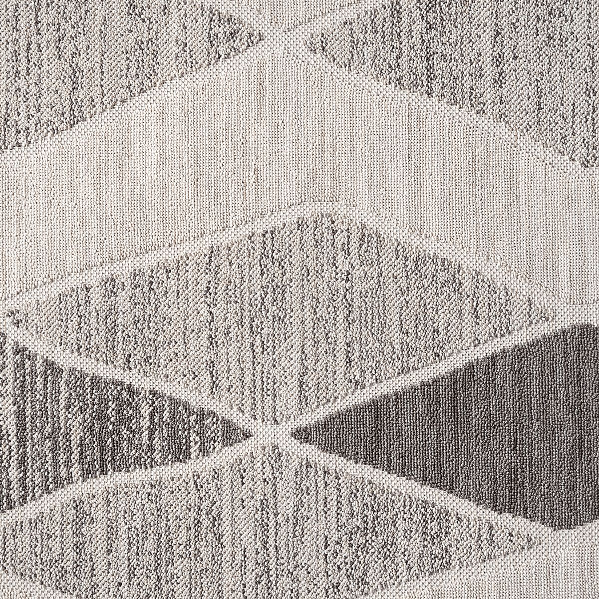 Boyale Gray Outdoor Rugs | Rooms to Go