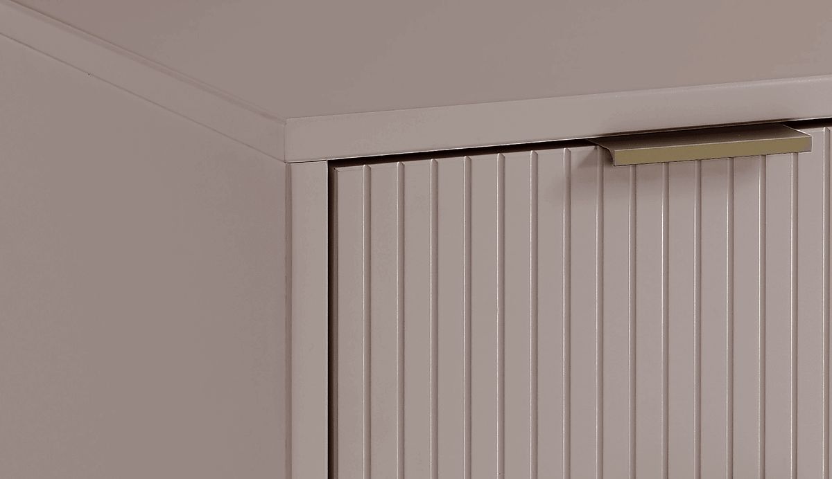 Bremmer IV Light Gray Dresser | Rooms to Go
