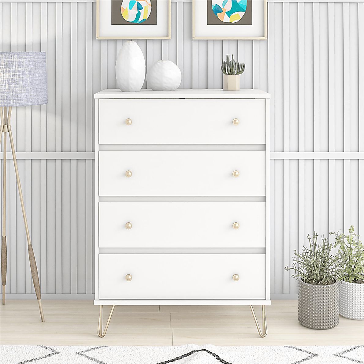 Brogden White 4 Drawer Dresser - Rooms To Go