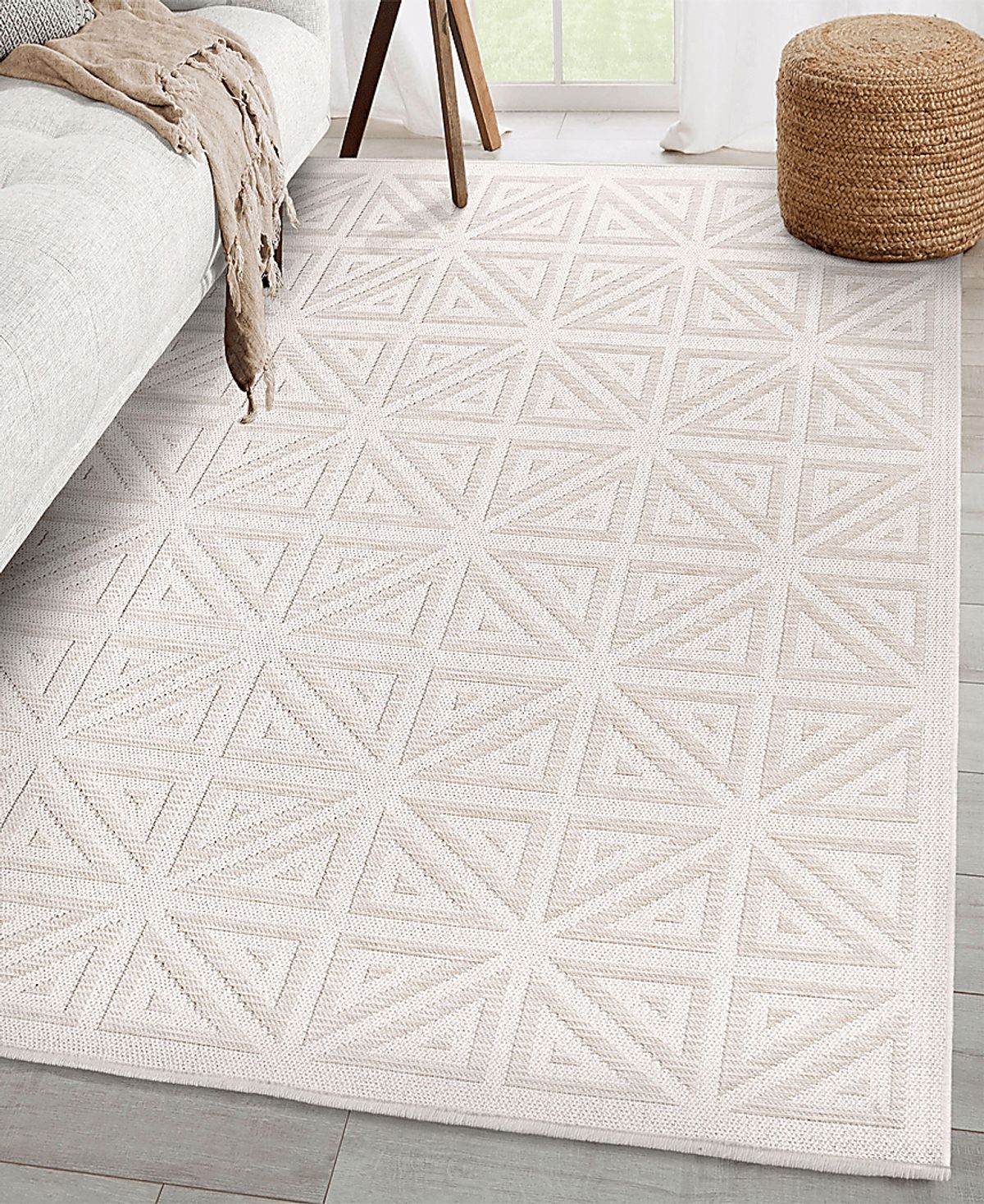 Brundidge White Rug | Rooms to Go