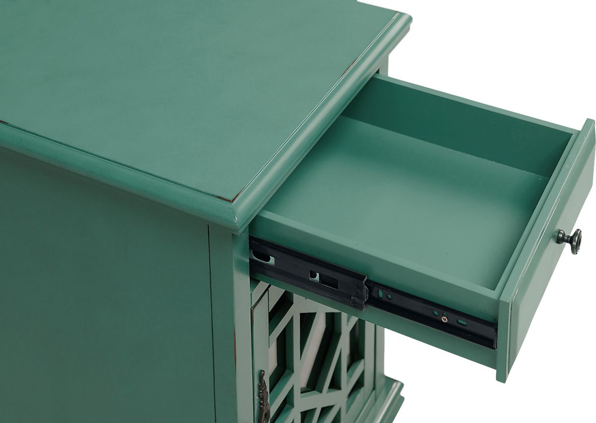 Bunyard Blue Colors Chairside Table | Rooms to Go