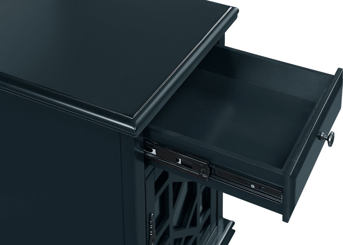 Bunyard Blue Colors Chairside Table | Rooms to Go