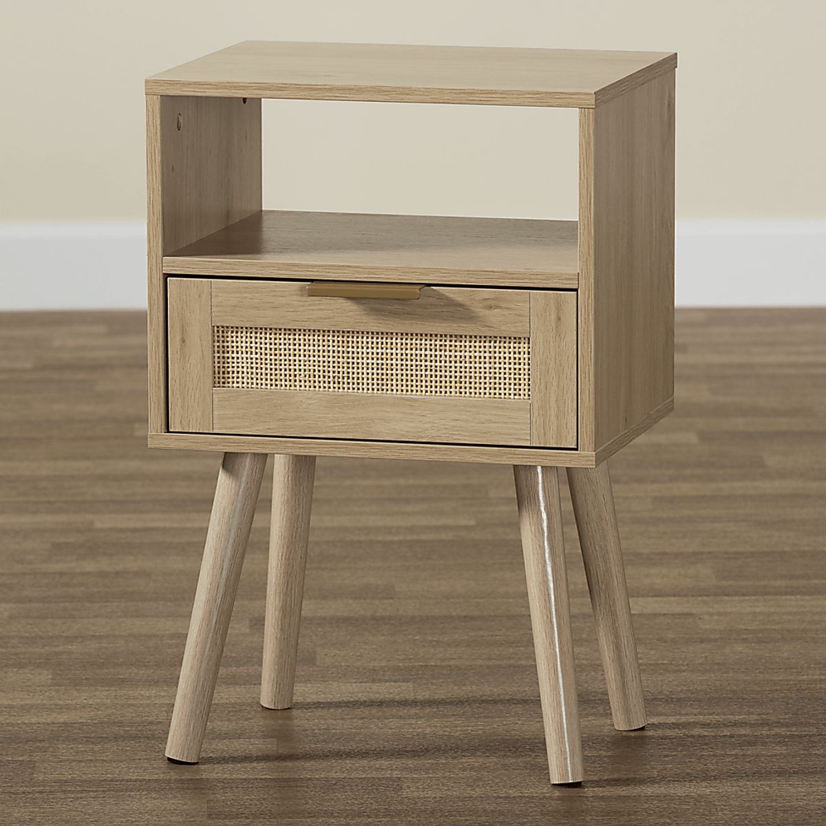 Campolina Light Brown End Table | Rooms to Go