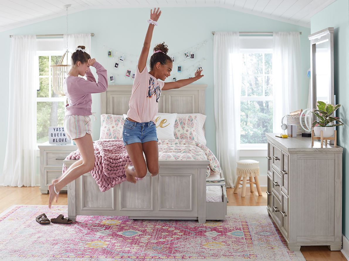 Kids Canyon Lake Ash Gray Mirror - Rooms To Go