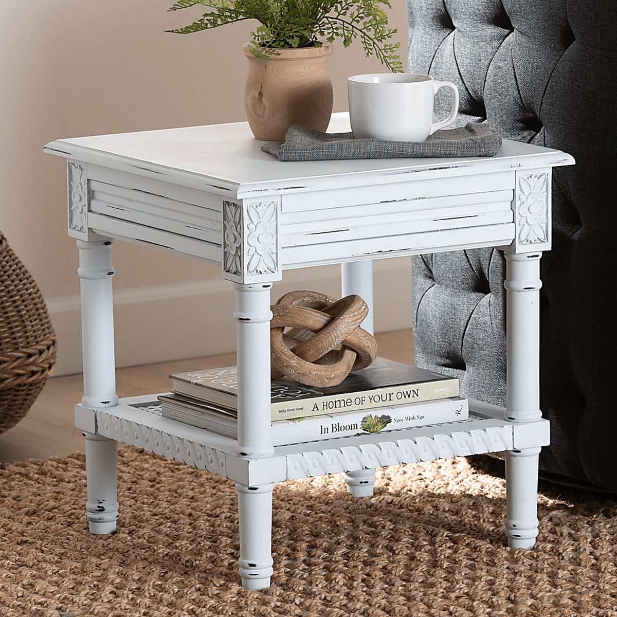 Capstany White End Table | Rooms to Go
