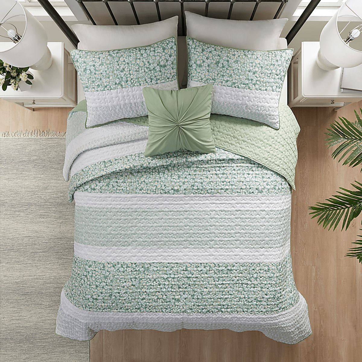 Chapote Green Polyester Fabric 4 Pc Full/Queen Quilt Set | Rooms to Go
