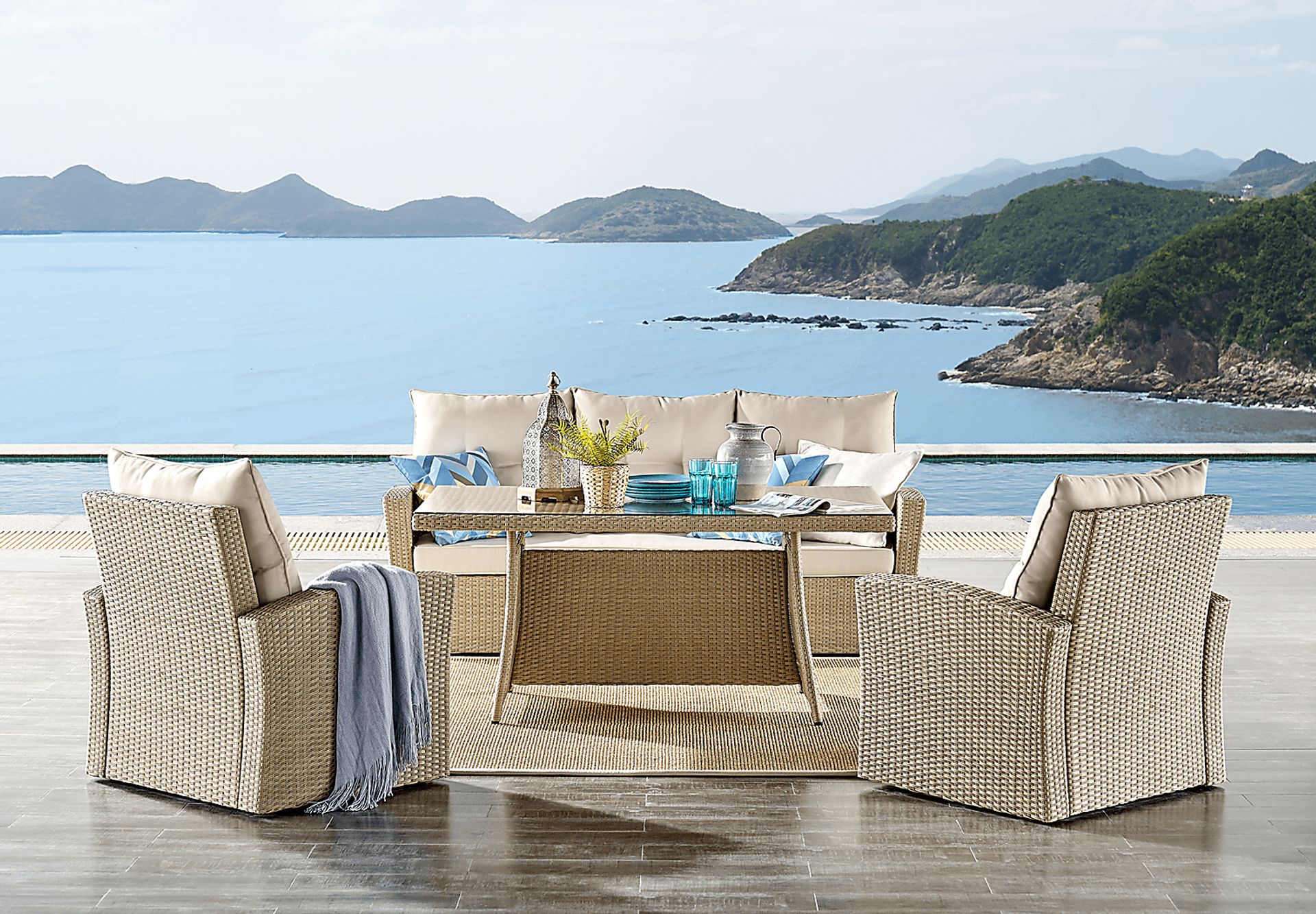 Chattooga Wicker Cream Beige Outdoor Accent Chair | Rooms to Go