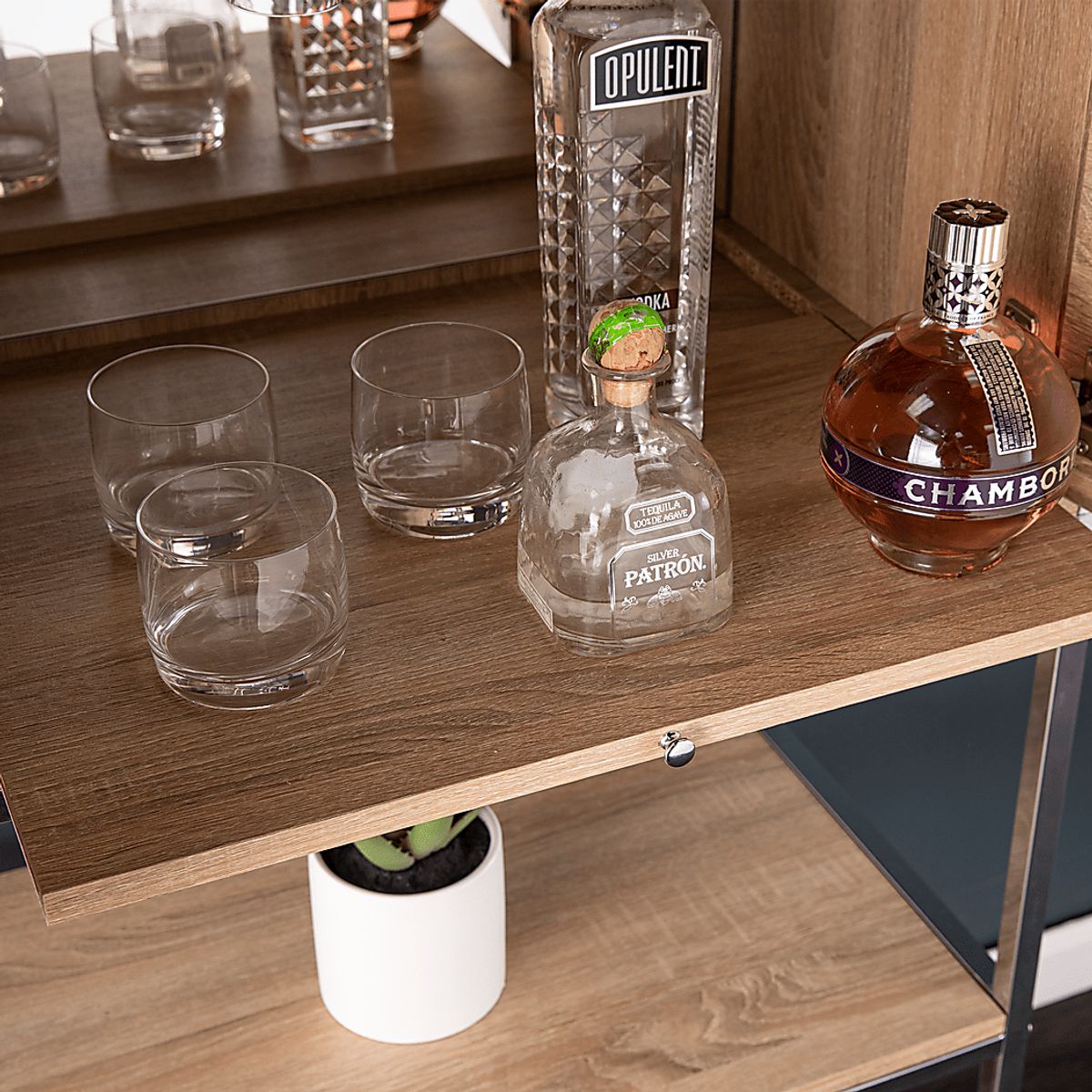 Chesboro Natural Beige,White Bar Cabinet | Rooms to Go