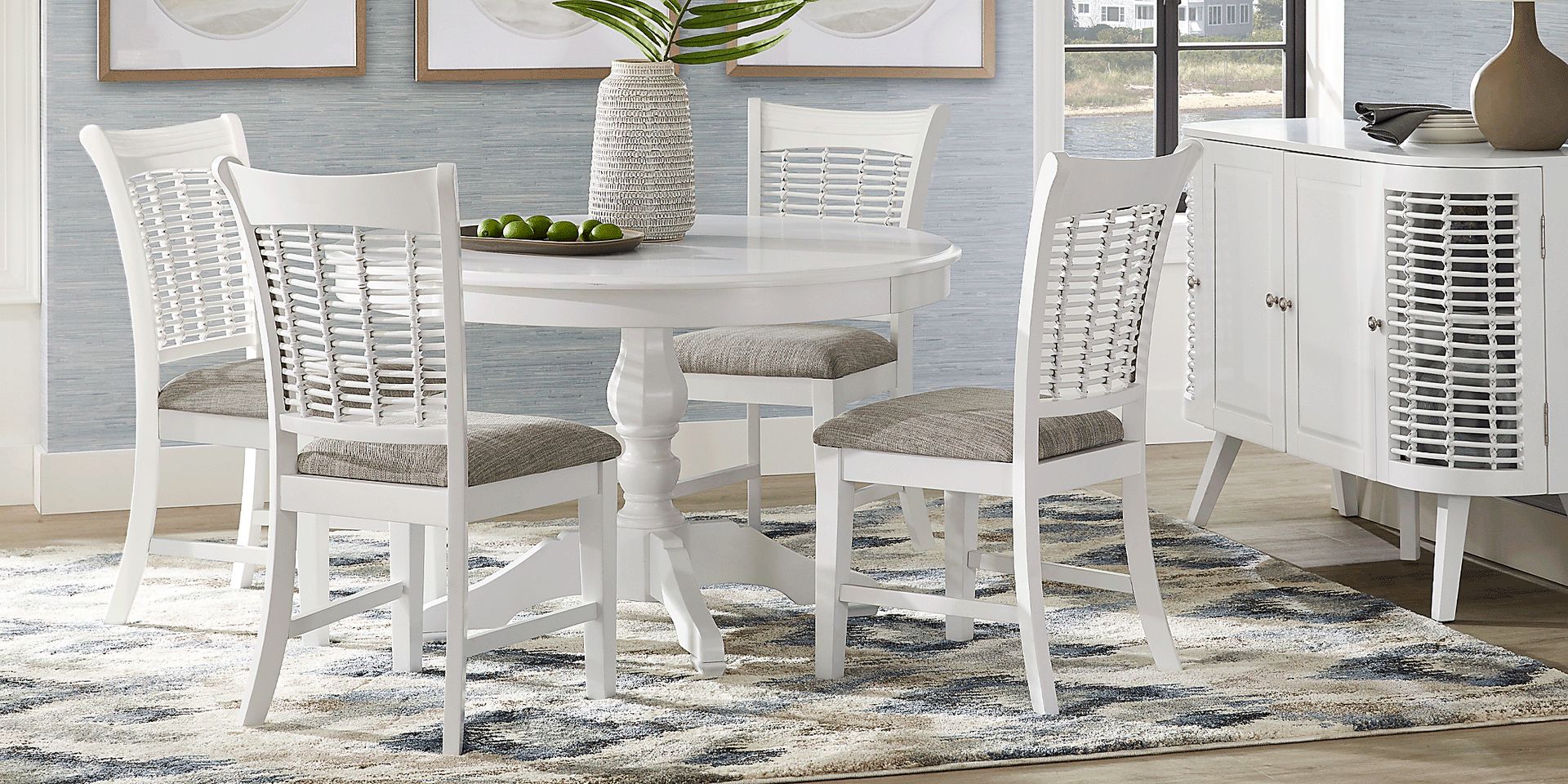 Chesterman White Colors,White Dining Table | Rooms to Go