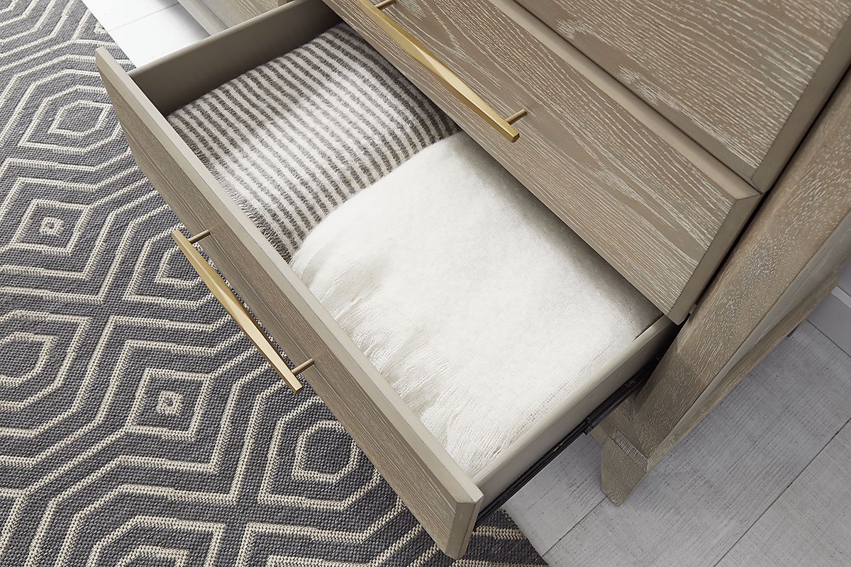 Cindy Crawford Kailey Park 7 Pc Light Oak Wood King Bedroom Set With 3 ...