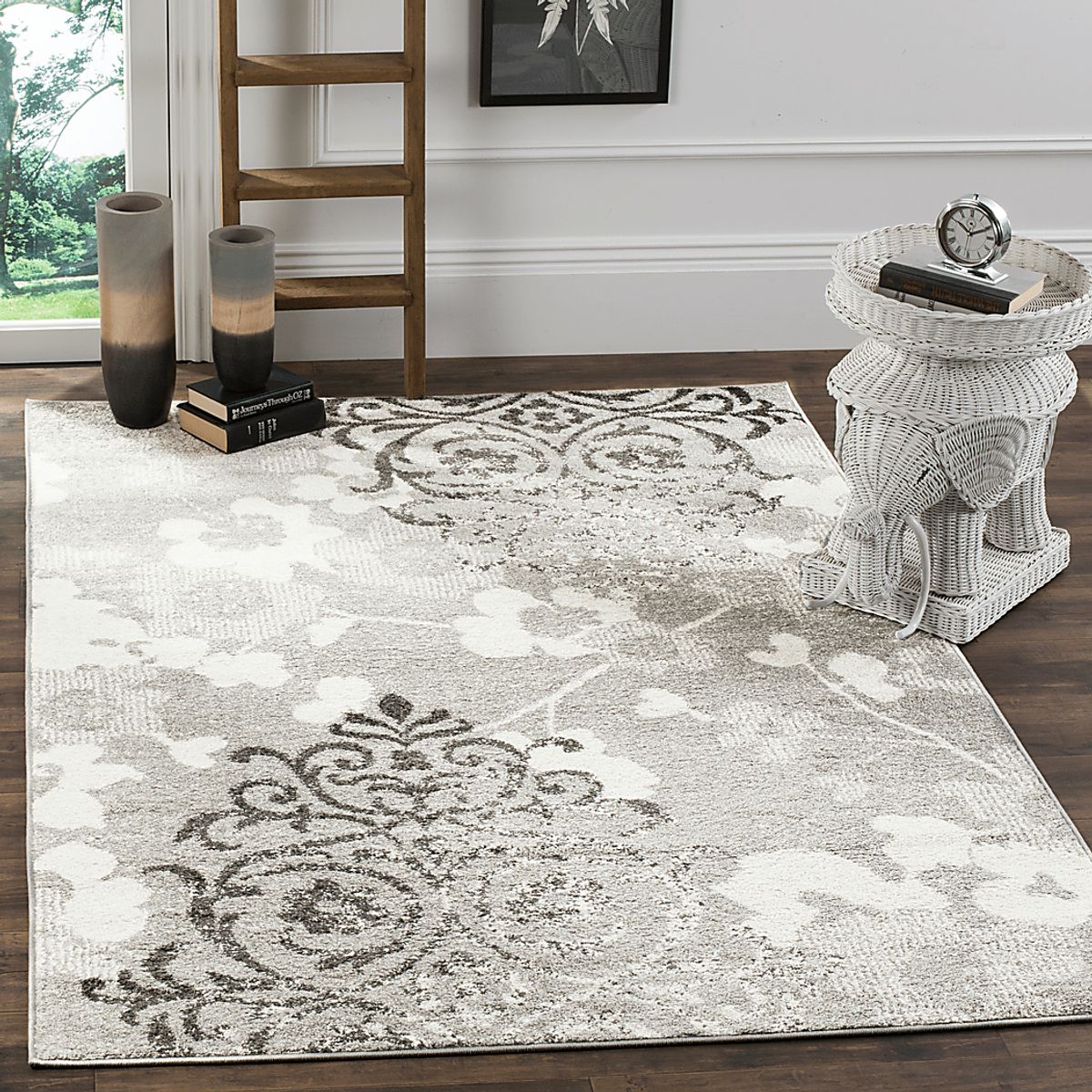Clarisse Silver Gray Rug | Rooms to Go