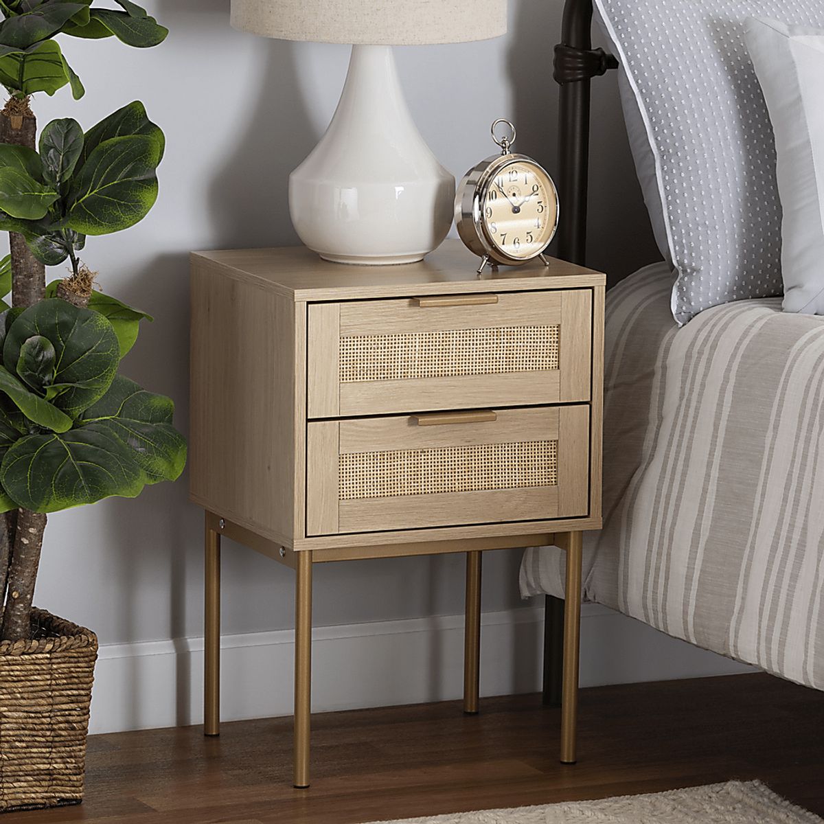 Cochins Light Brown End Table | Rooms to Go