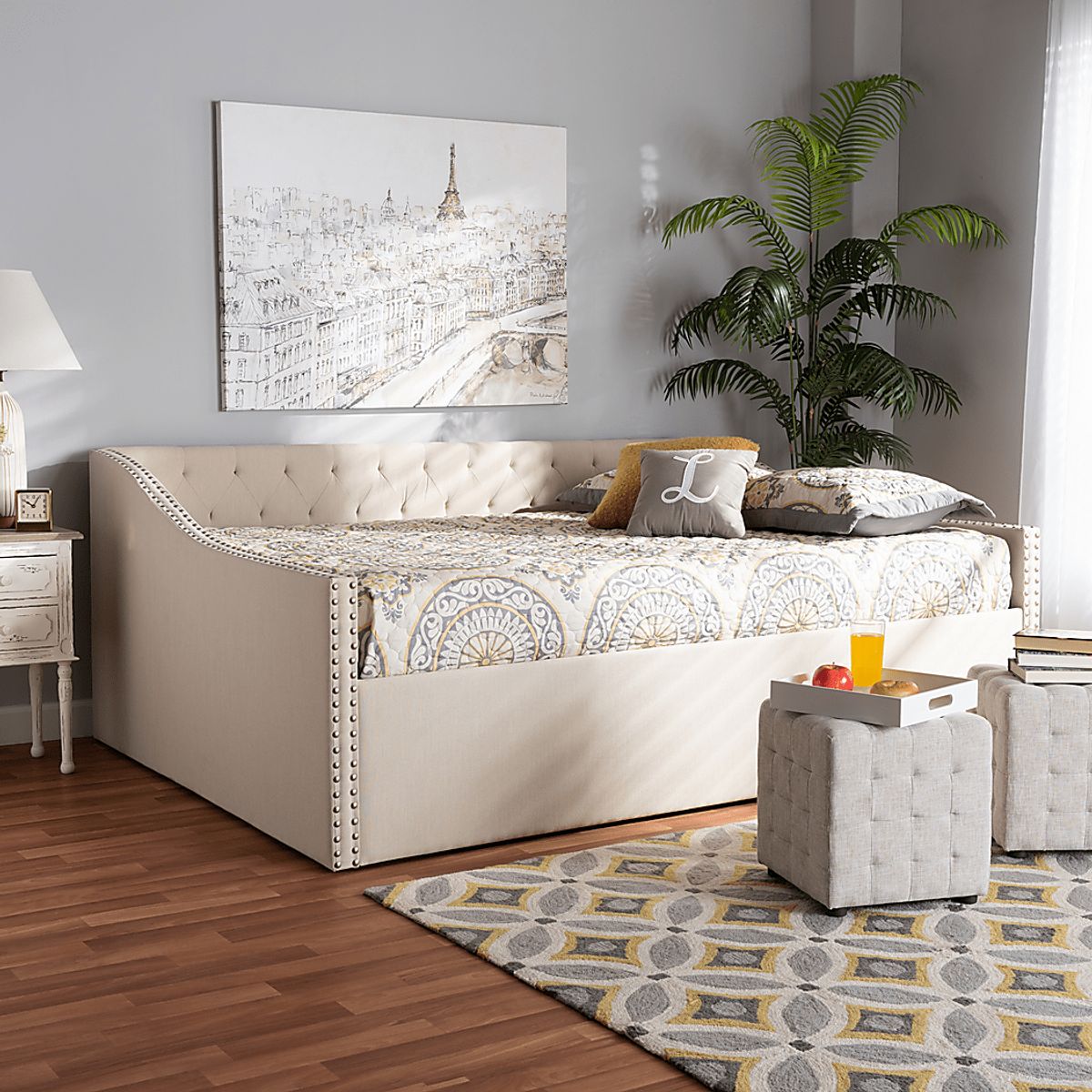 Copper Court Beige Colors,Light Wood,White Daybed | Rooms to Go