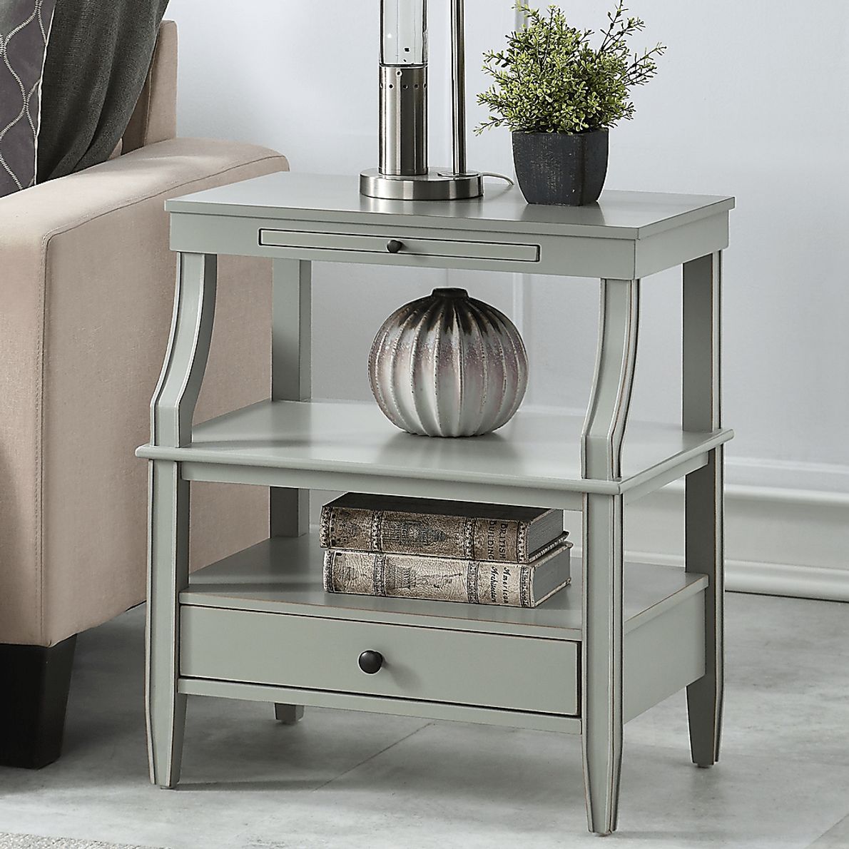 Creekglen Gray End Table - Rooms To Go