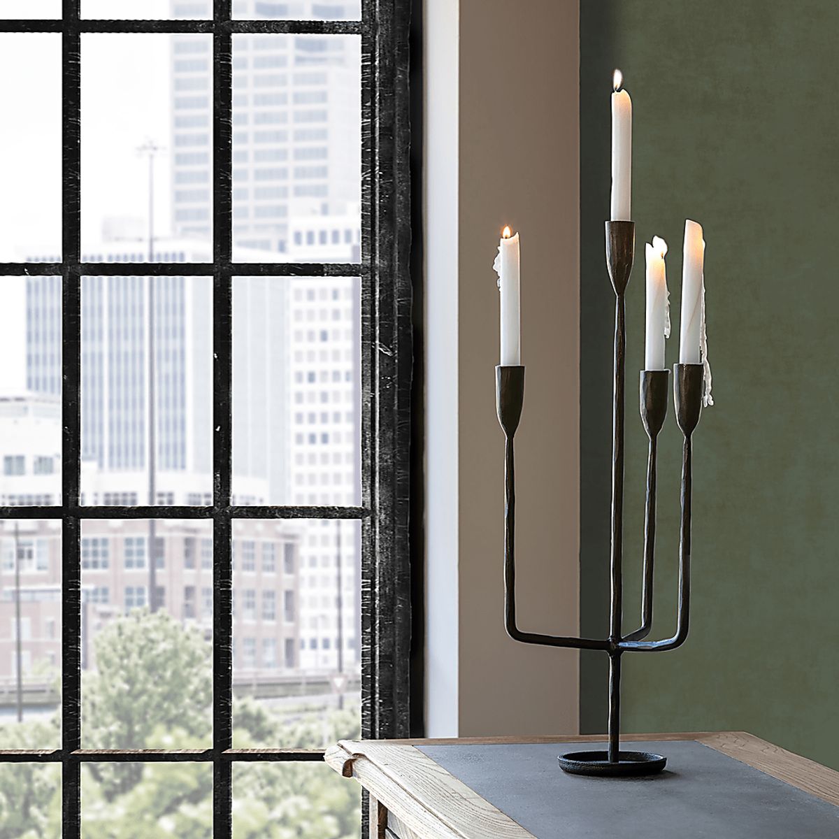 Crestloch I Black Candelabra | Rooms to Go