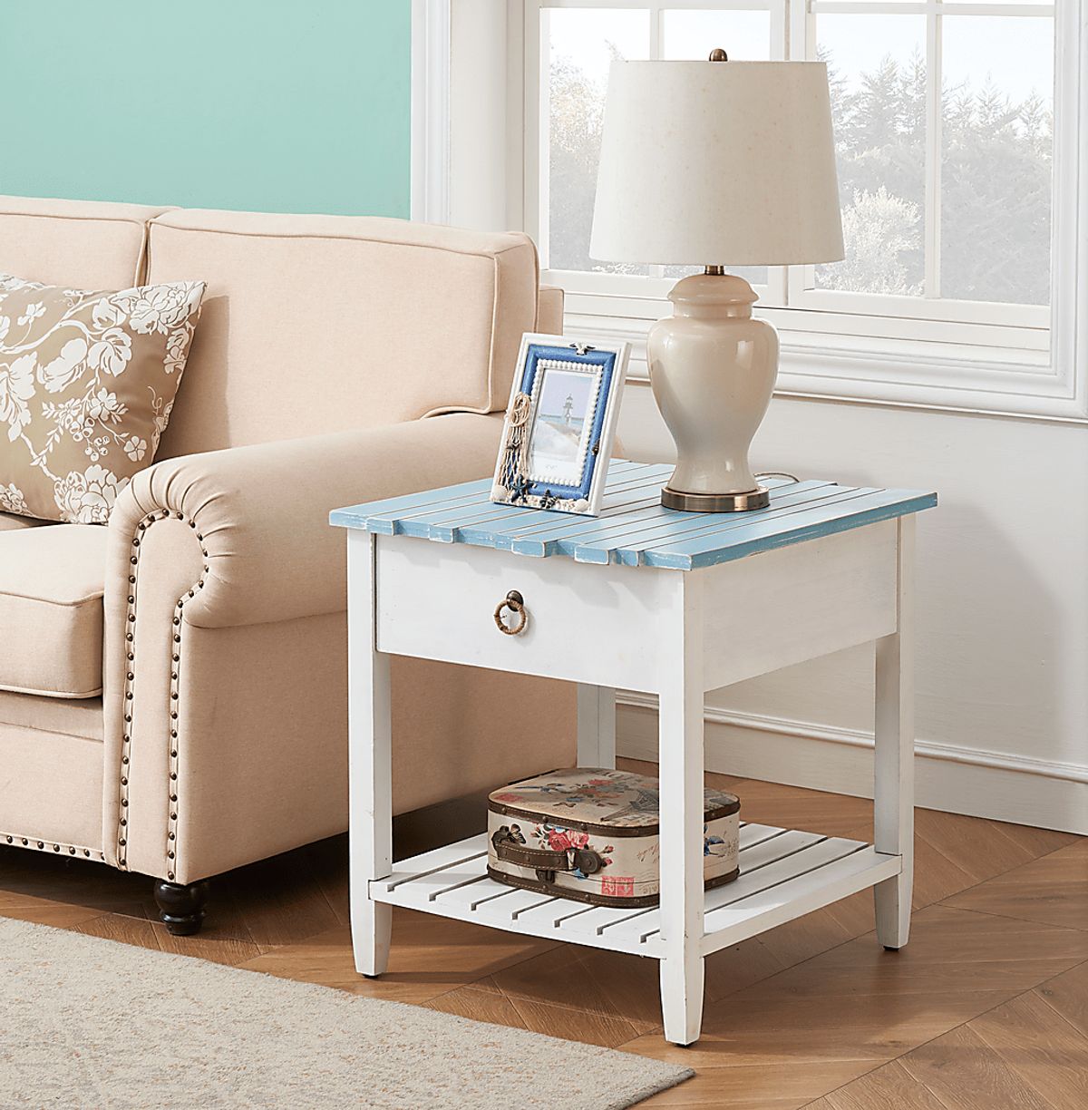 Delphera Teal Colors Accent Table | Rooms to Go