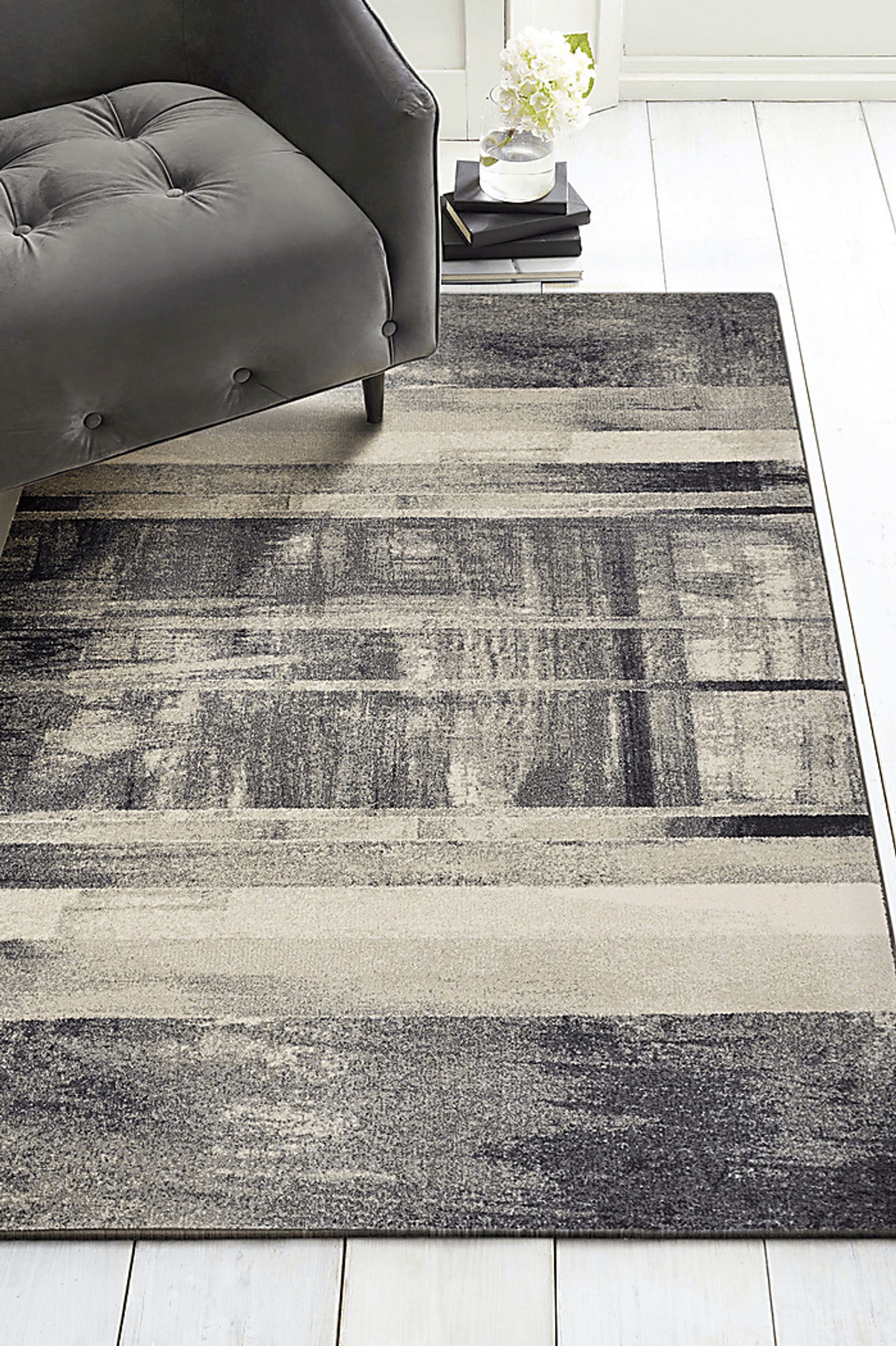 Delyse Gray Rug | Rooms to Go