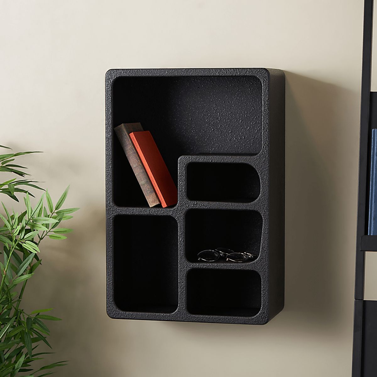 Demeze Black Black,Colors Wood Wall Shelf | Rooms to Go