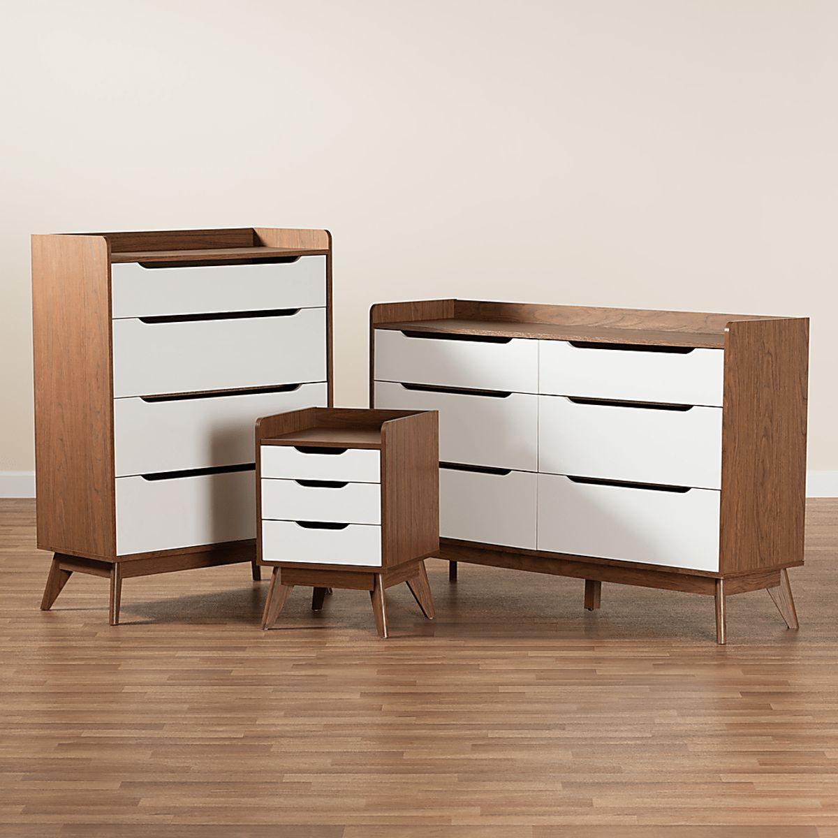 Deneys White Dresser Set | Rooms to Go