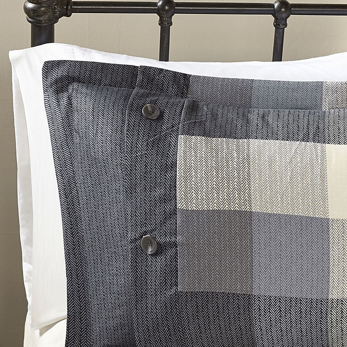 Dollahite Gray Polyester Fabric 7 Pc Queen Comforter Set | Rooms to Go