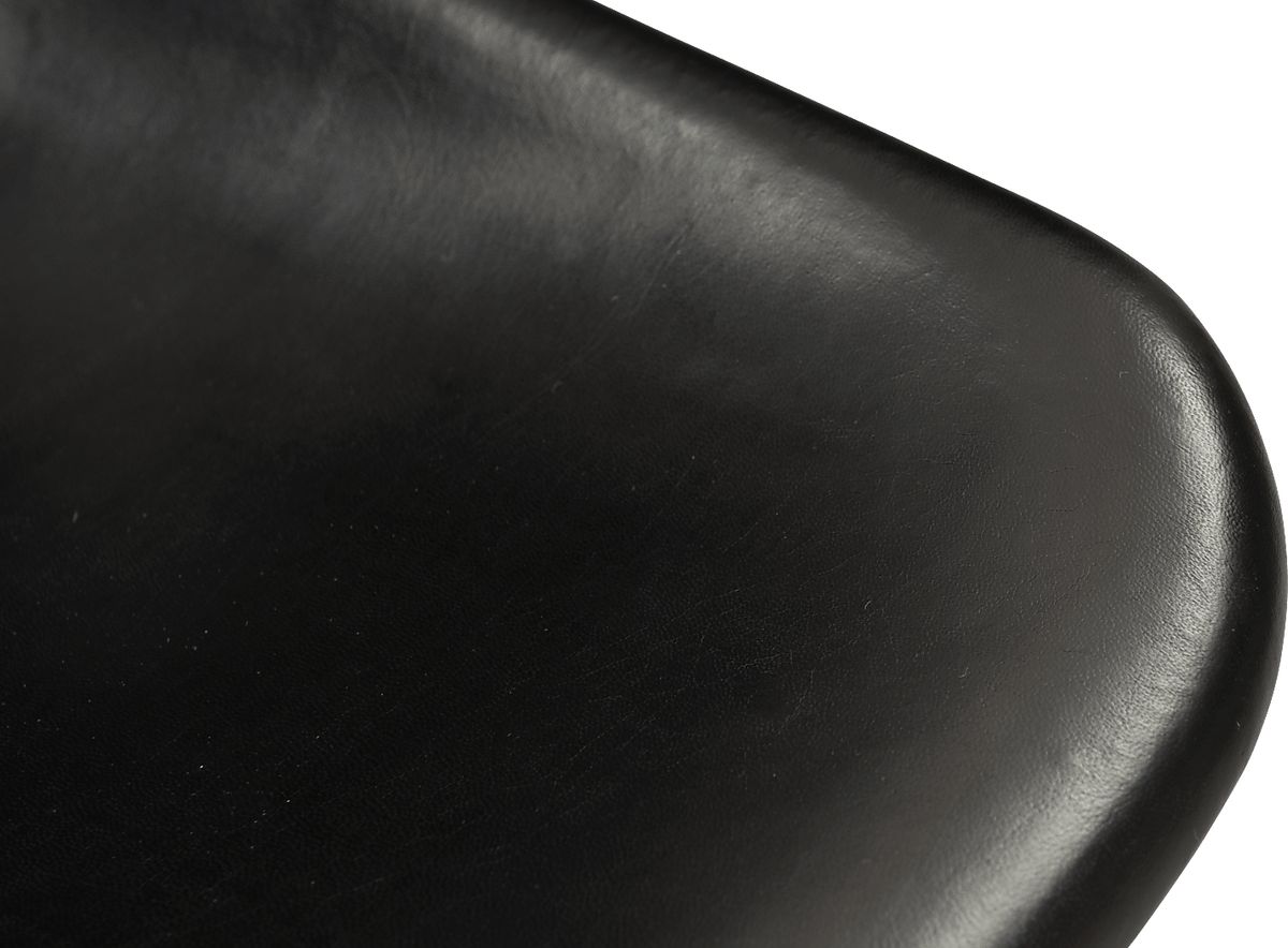 Dollye Black Black,Colors Side Chair | Rooms to Go