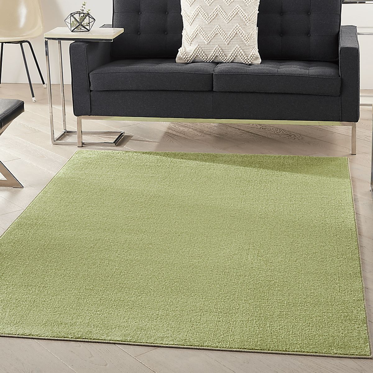 Easthagen Green Rugs | Rooms to Go