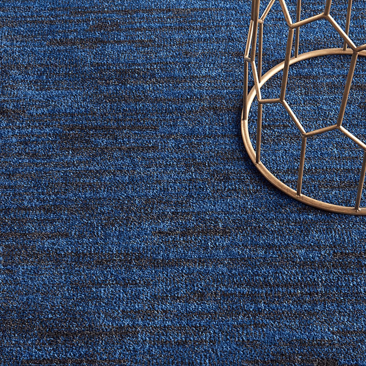 Easthagen Midnight Blue Rugs | Rooms to Go